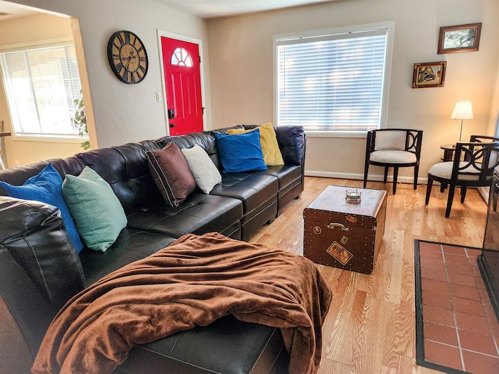 Santana Row 3br Stay – Heart Of Silicon Valley - Santa Clara, CA