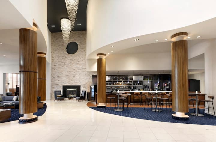 One Block To The Beach | Dining & Bar + Fitness - Atlantic City, NJ