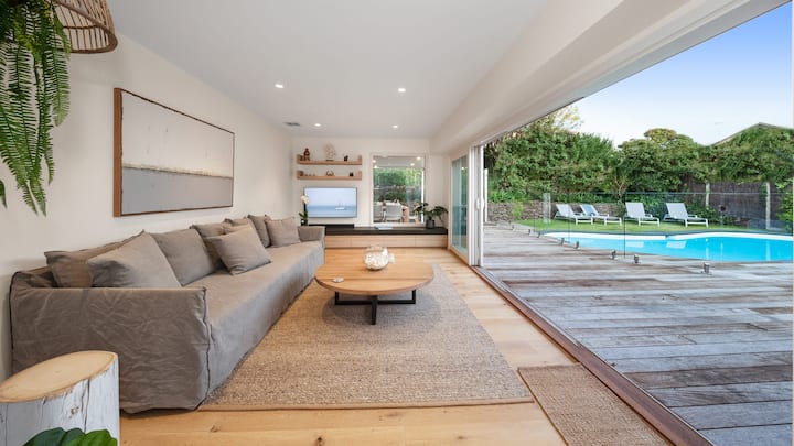 Casa Del Sol | Indoor Fireplace & Heated Pool - Sorrento