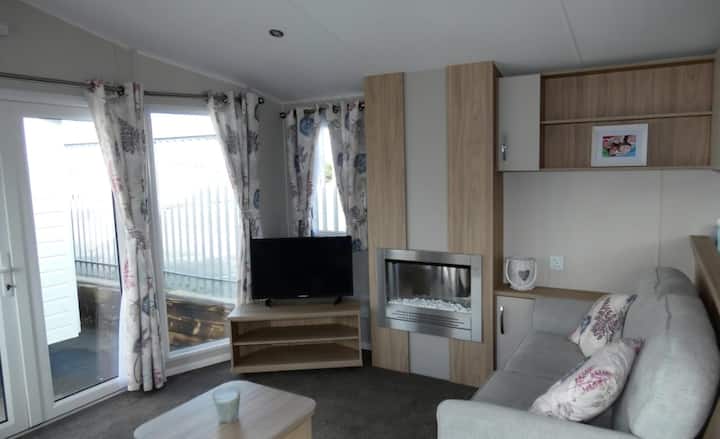 Caravan With Free Wi-fi, Suffolk Ref 60034o - Framlingham