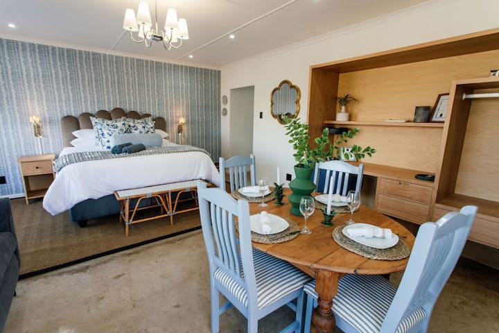 Couples Retreat - Pool - Wifi - Hilton - Hilton