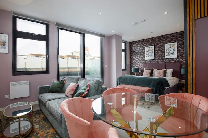 Palm Tree House - Le Jarden - Bexley - London