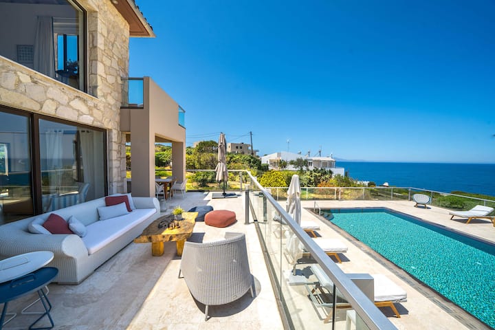 A Luxurious Villa With Amazing Sea Views - Chania