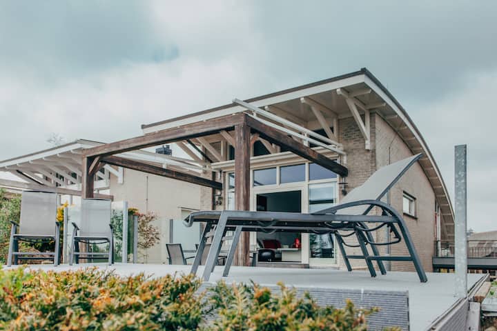 Dijkvilla Deluxe With A Sauna - 6 People - Makkum