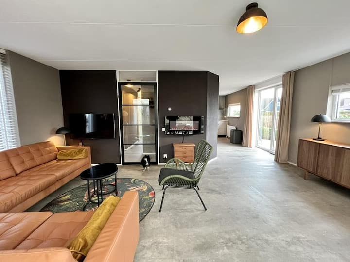 Solo Deluxe By The Water - 6 Persons - Makkum