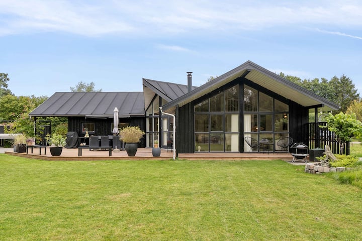 Lovely Holiday Home In Helberskov - Dinamarca