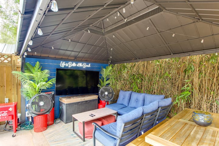 Walk To Beach, Gazebo W/ Hot Tub: Gulfport Gem! - ガルフポート, MS