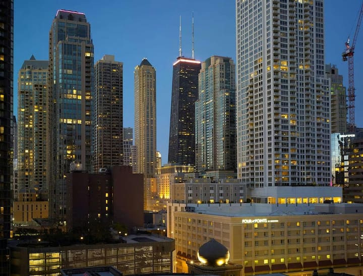 In-room Klipsch Speakers & Lobby Merch Corner - Chicago