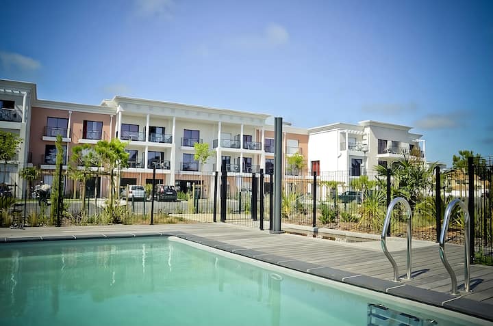 Spacious 1br W/ Kitchenette | Near Beach - Guérande