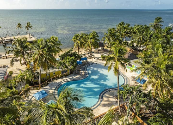 Oceanfront Studio W/kitchenette & Pool - Islamorada