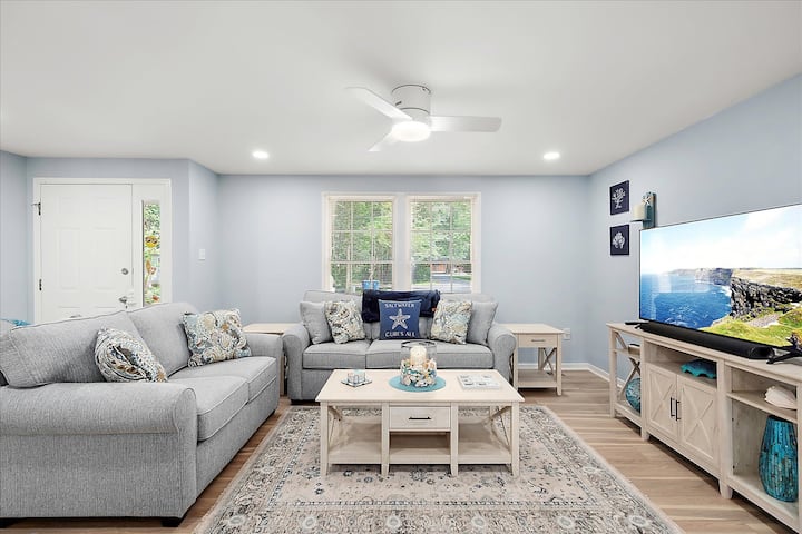 Nicely Updated Three Bedroom Home In Ocean Pines - Ocean Pines, MD