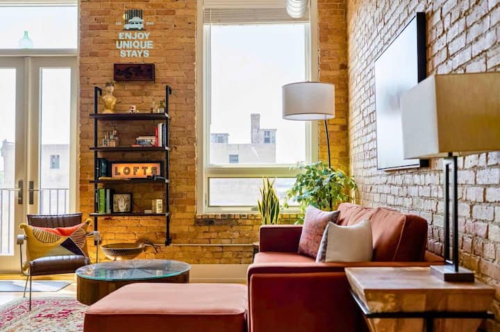 The Urban Alchemist Loft - Benton Harbor, MI