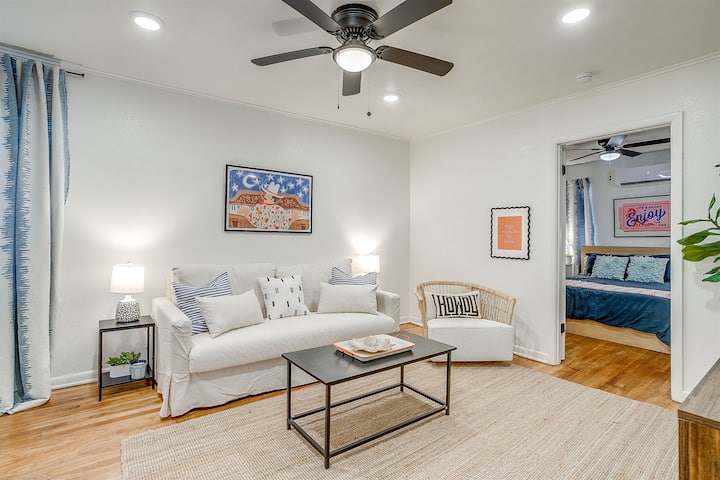 Studio Near 7th Street & Dickies Arena - Lake Worth