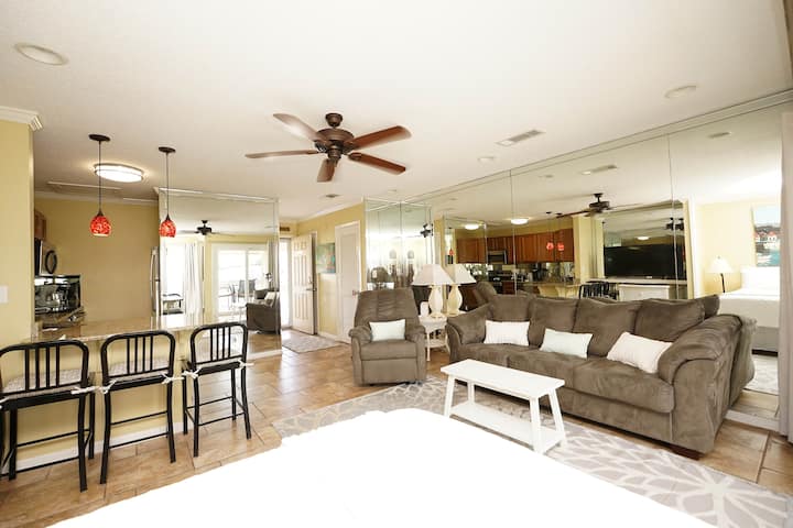 Beachside Breeze | Studio With Balcony Views - Destin, FL