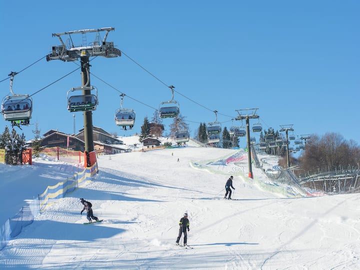 Sunny Alpine Apartment By The Slopes - Kaprun