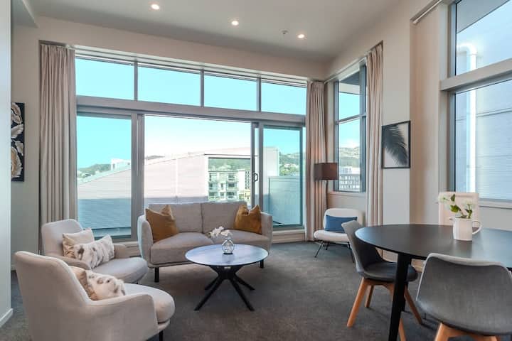 Vibrant 70 Tory Two Bedroom Penthouse Superior - Wellington