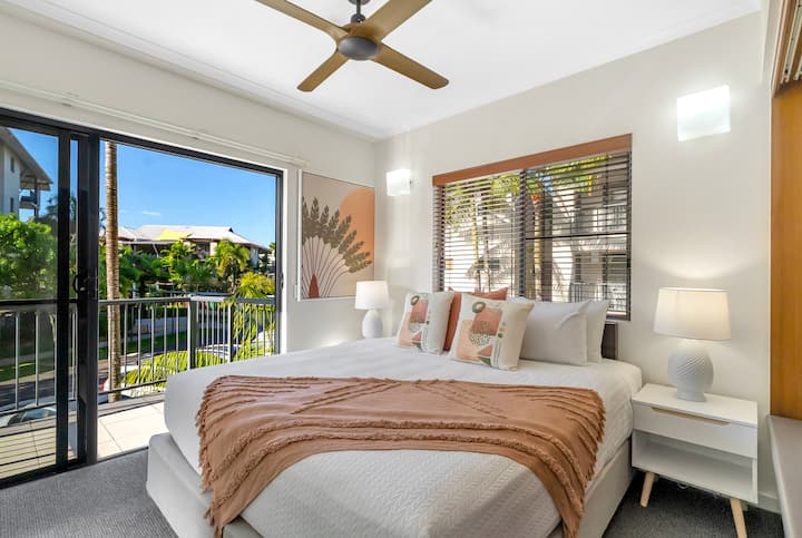 Lagoon Breeze—beachside Living With Resort Perks - Australia