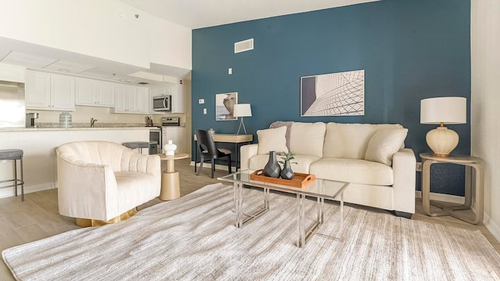 Landing | Incredible 1bd, Gym, Clubhouse - Bradenton