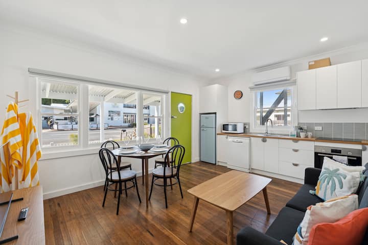 Seabreeze - Parky's Pet Friendly Beachside Duplex - Coffs Harbour