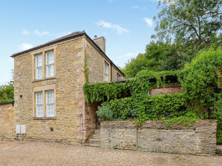 The Cottage - Tetbury