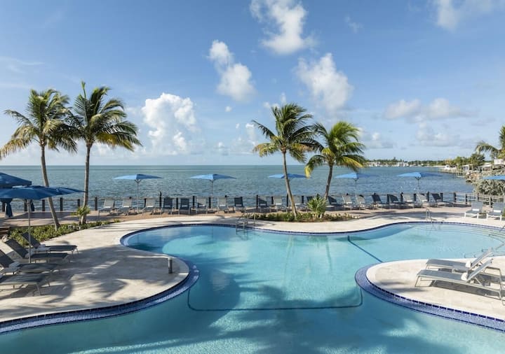 Guest Room, 2 Queens, Marina View, Balcony, 4 Unit - Islamorada, FL