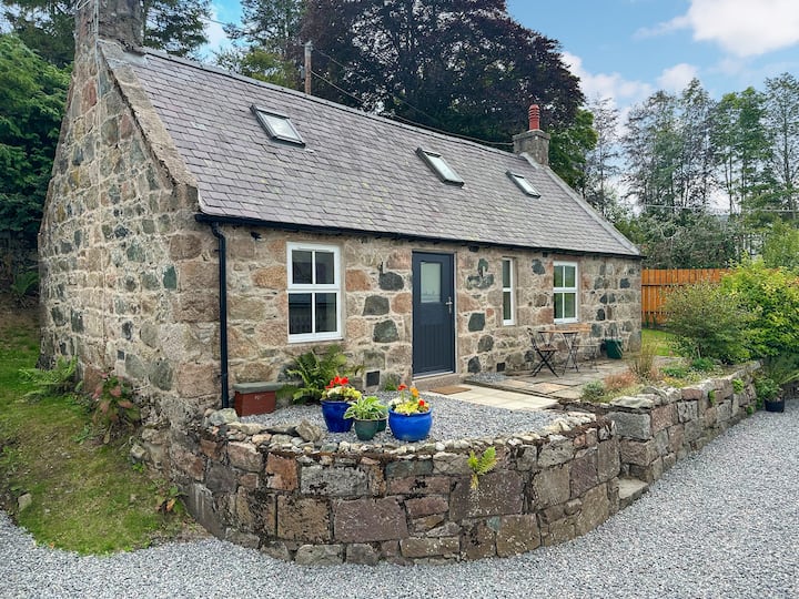 Wagglehead Cottage - Aboyne