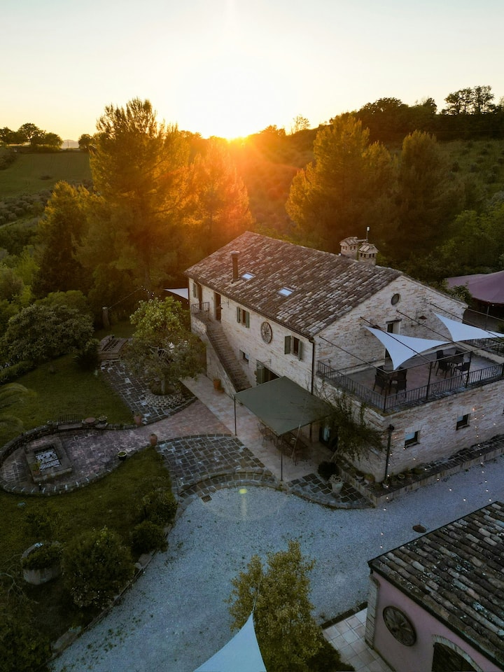 Country Houses With Views Of Le Marche Hills - Fermo