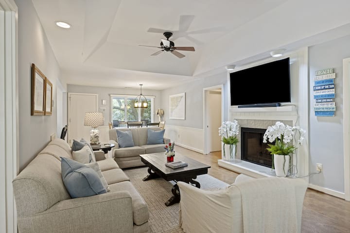 Great Kiawah Home Close To Beach & Nightheron Park - Kiawah Island, SC