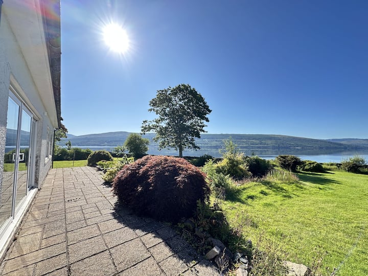 Large Sleeps 10 Cottage With Loch Views Big Garden - Inveraray