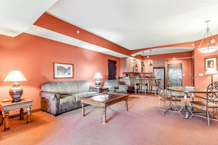 2br 5th-floor | Hot Tub | Elevator - Wisconsin Dells