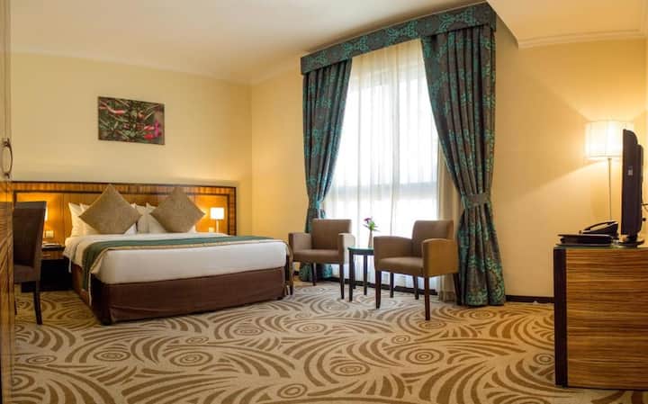 Spacious 2br With Balcony Near Al Majaz Waterfront - Charjah