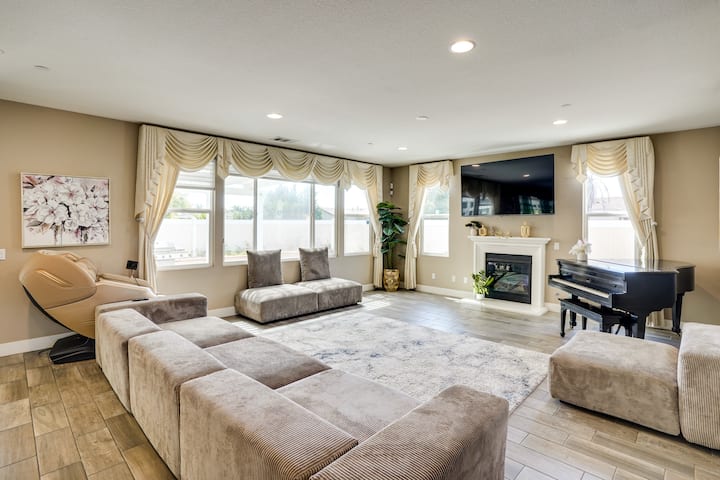 3 Mi To Disneyland: Home W/ Hot Tub + Game Room - Anaheim, CA
