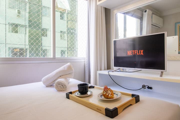 Cia25 - Av. Brasil, 3dorm, Quadra Mar, Wi-fi - Balneário Camboriú