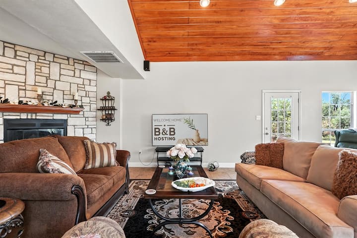 Rock Cottage - Charming Texas Country Retreat - Lake Sweetwater, Sweetwater