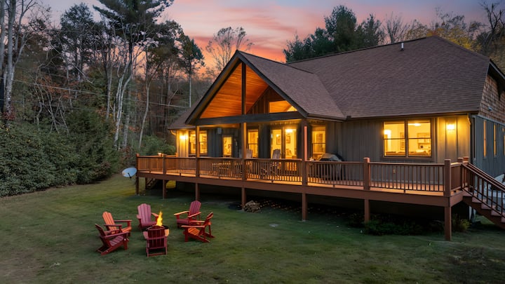 Creekside Cradle: Cozy 3br Retreat In Highlands - Highlands, NC