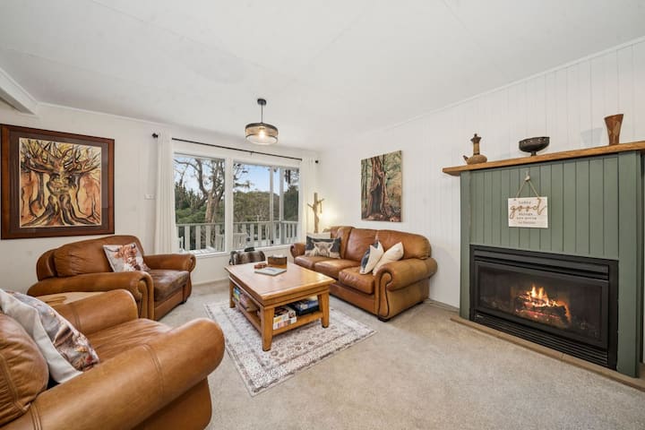 Banksia Mountain Retreat - Katoomba