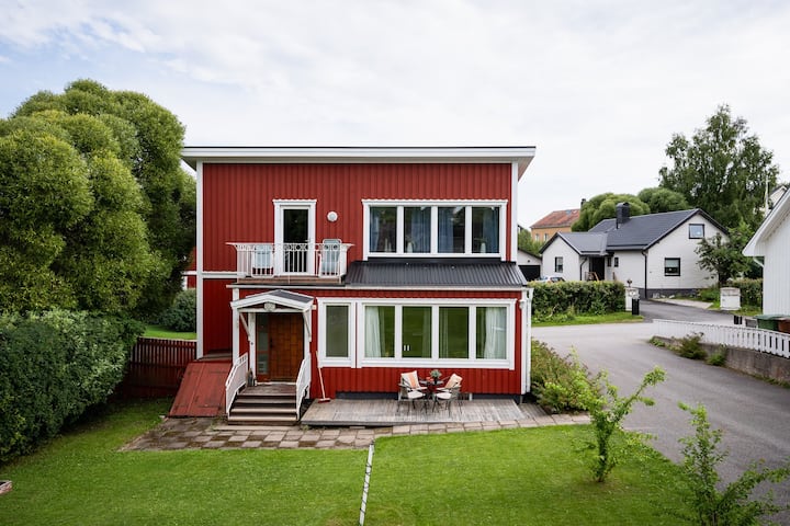 Charming 4br Villa  In Central Piteå - Piteå