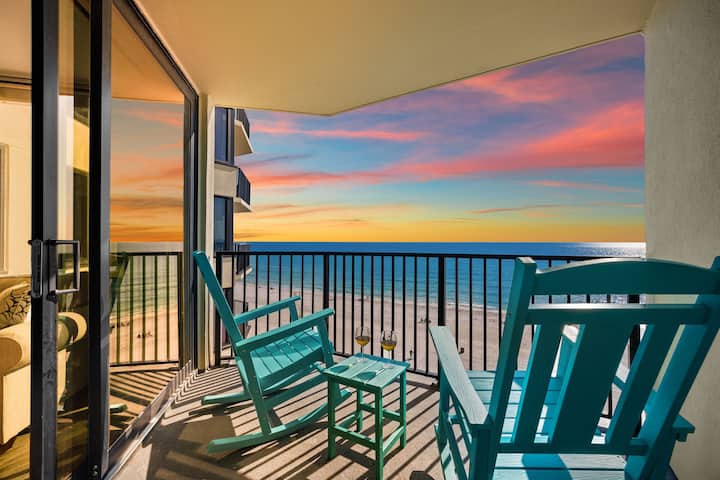 Oceanfront Charm W/ Beach Service + Wagon Inc. - Panama City Beach, FL