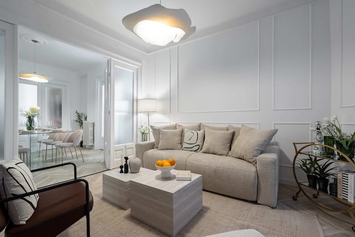Large, Elegant 3br Cismigiu Gardens Retreat - Bucarest