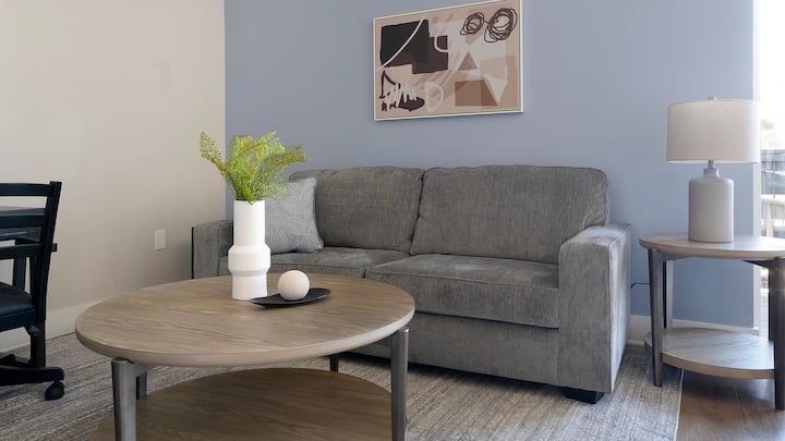 Landing | Chic 1bd, Pool, Clubhouse - Gainesville, GA