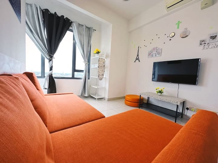 2-bedroom City View Retreat With Sky Pool - Subang Jaya