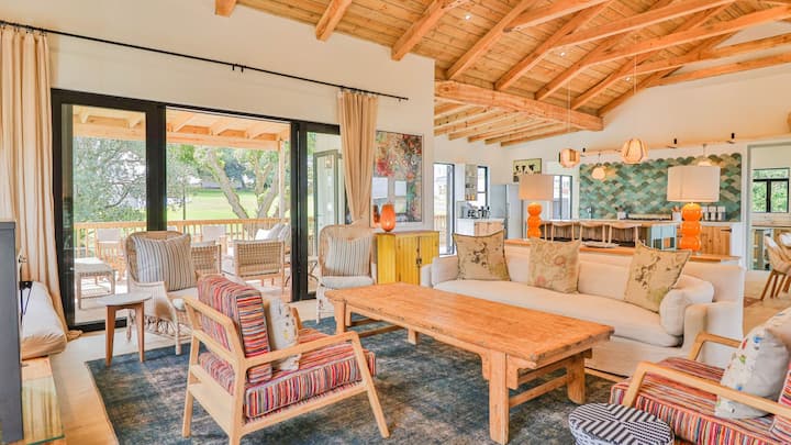 Poplar House | Comfort And Style | Pool - Hermanus