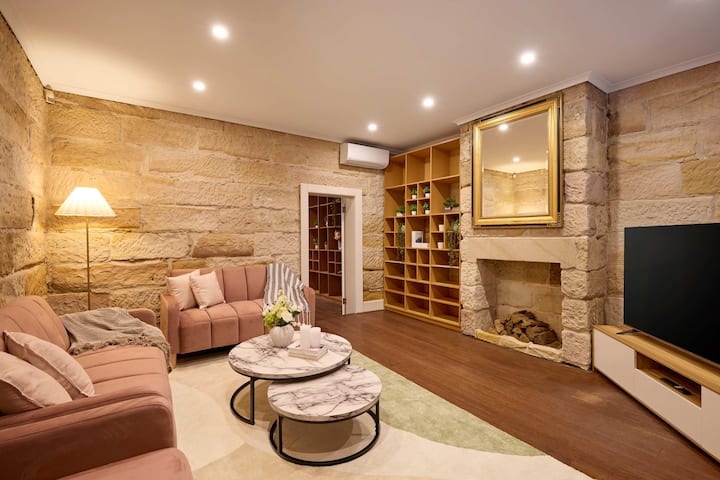 Parking | Cathedral, Mins To Wharf & Royal Botanic - Moore Park