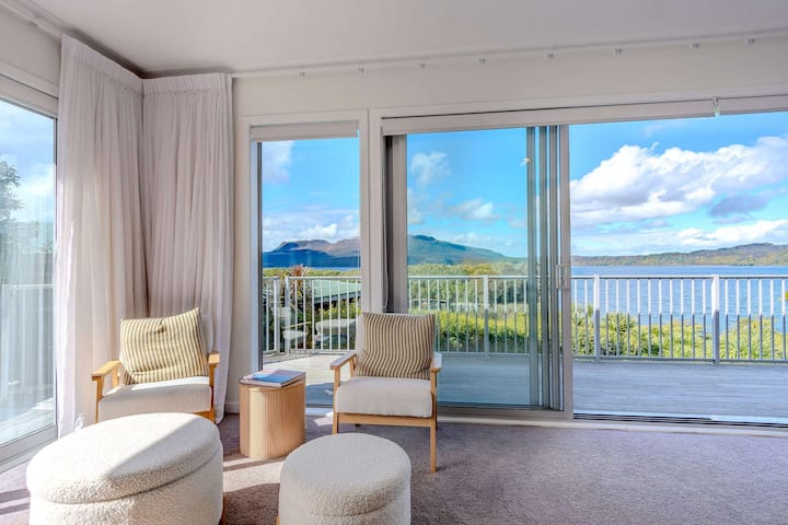 Boat Shed Bay - Stunning Lake Tarawera Views - Rotorua