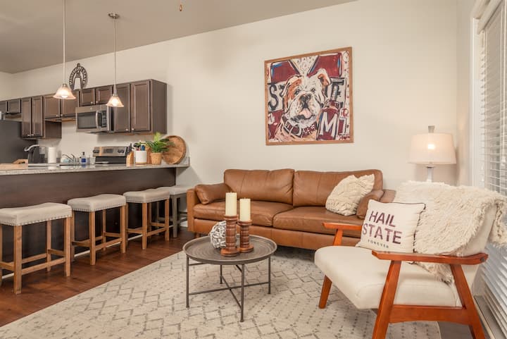 Prime Location | 1st Floor No Stairs | Walk 2 Msu - スタークビル, MS