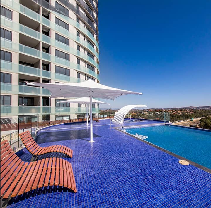 16th-floor Escape | City Views + Resort Facilities - Canberra