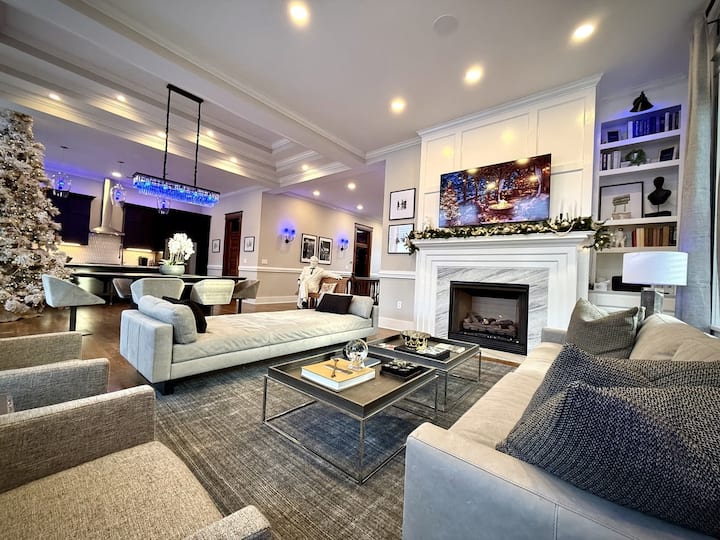 *New* The Dim Light- The Penthouse - Paducah, KY