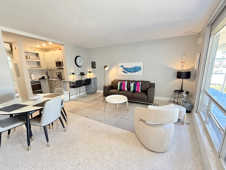 Beachside Retreat | Pool, Dock & Dining Nearby - Fort Lauderdale, FL