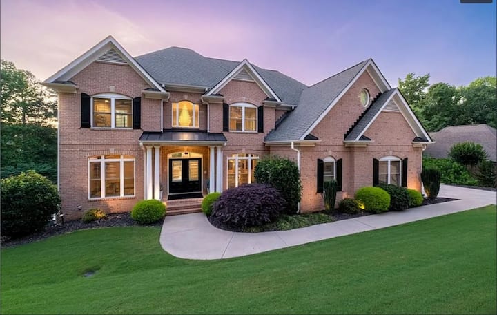Amazing Lake Front W Dock - Cumming, GA