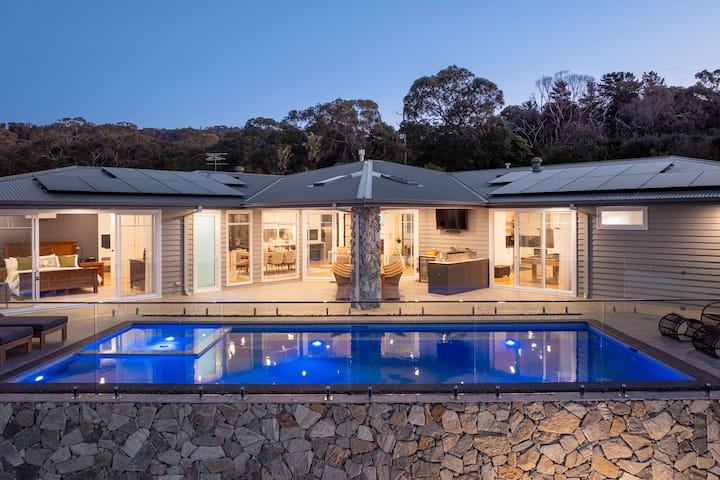 Baymere | Pool & Spa, City Views - Dromana